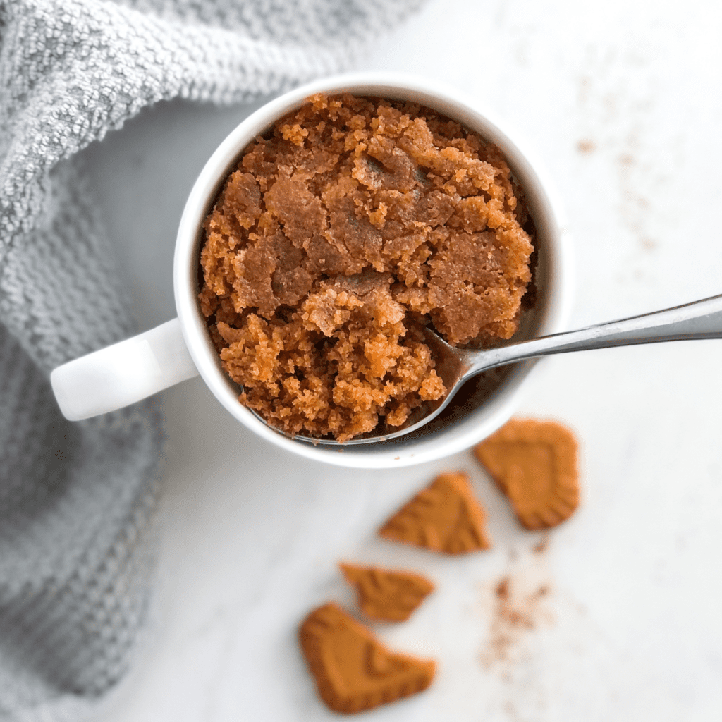 5-Minute Easy & Moist Biscoff Mug Cake (No Egg)
