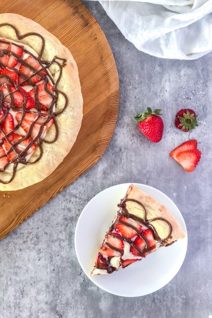 Easy Strawberry Nutella Dessert Pizza with Mascarpone